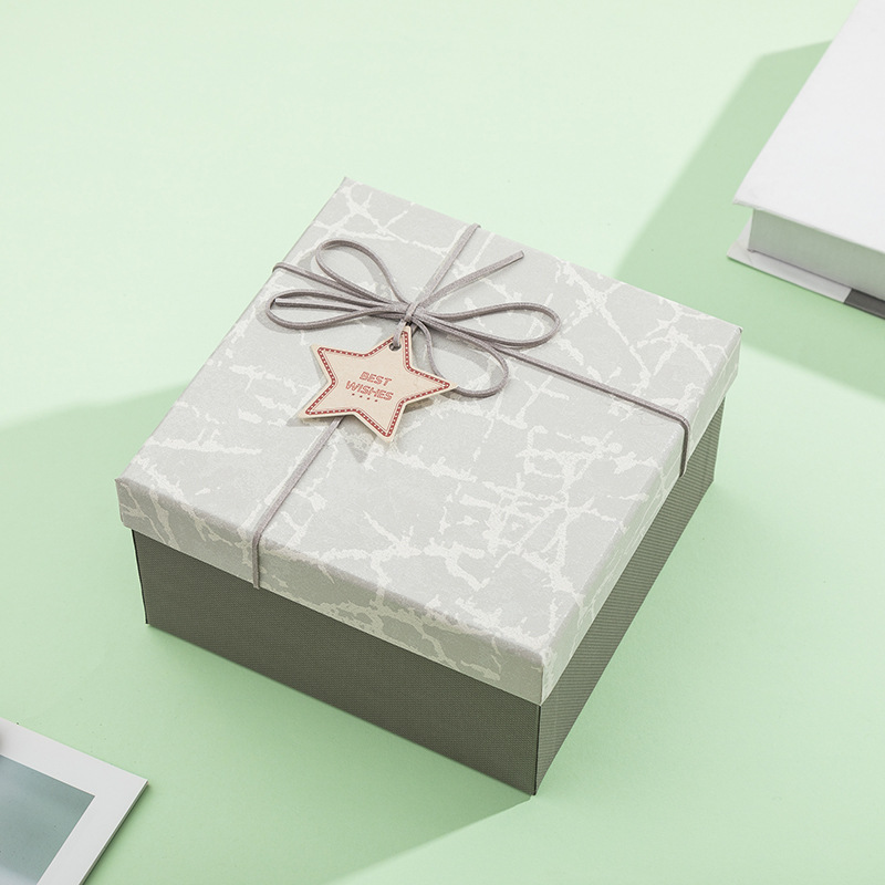 Square bow-knot gift box supplier
