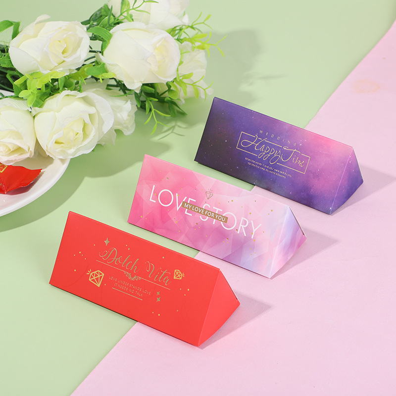 Dream triangle candy box