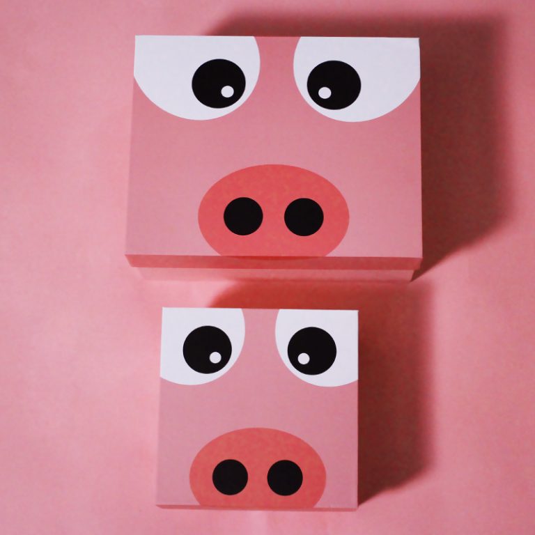 Pink cartoon pig print gift box